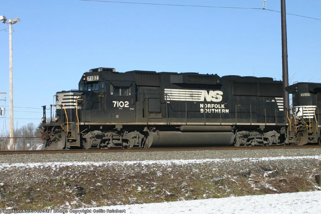 NS 7102